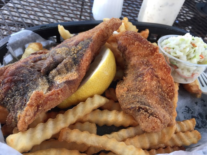 Eating the Mighty Mullet | ReFLocate.com